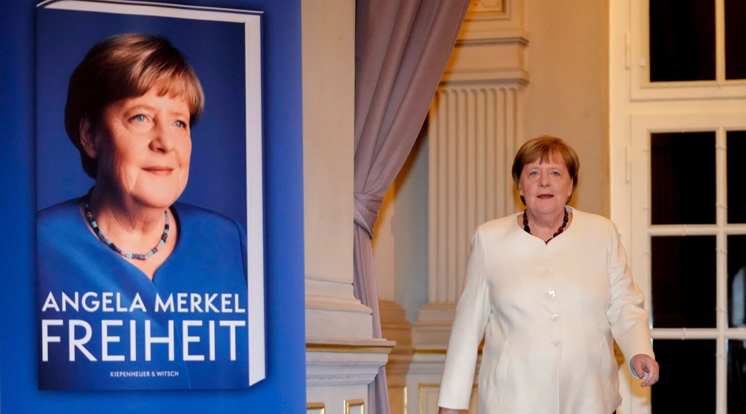 Angela Merkels memoarer – en dinosauries revansch - Fokus