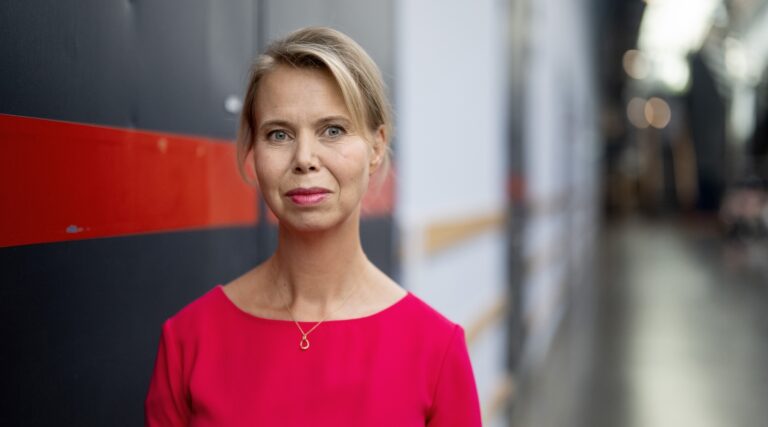 Jonas Gummesson: Focka mellancheferna, public service! - Fokus